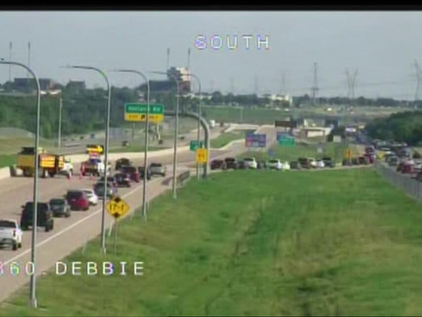 All southbound lanes reopen on Highway 360 tollway after multi-vehicle ...