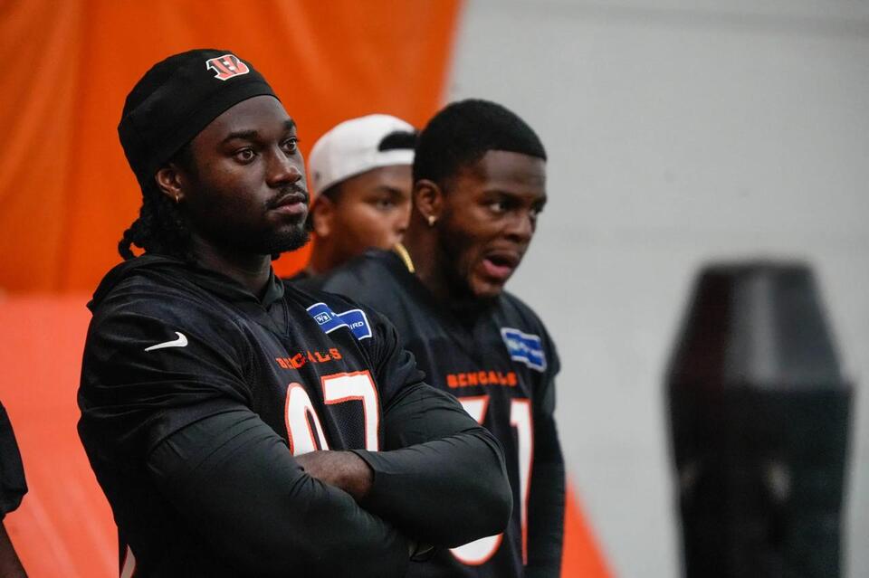 ‘This Is Just Ridiculous’ – NFL Fans Call Out Bengals as Shemar Stewart, Trey Hendrickson Skip ...