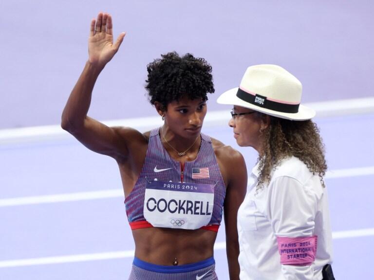 Why Did Anna Cockrell Raise Her Hand Before the 400M Hurdles Final ...