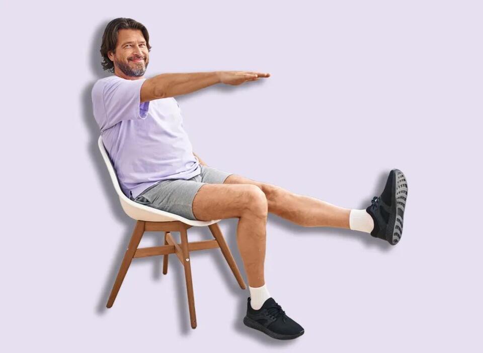 5 Seated Exercises Men Over 65 Need to Maintain Leg Strength - NewsBreak