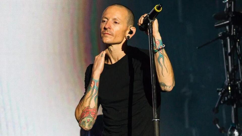 Linkin Park Refuses To Play One Chester Bennington Song, and the Reason ...