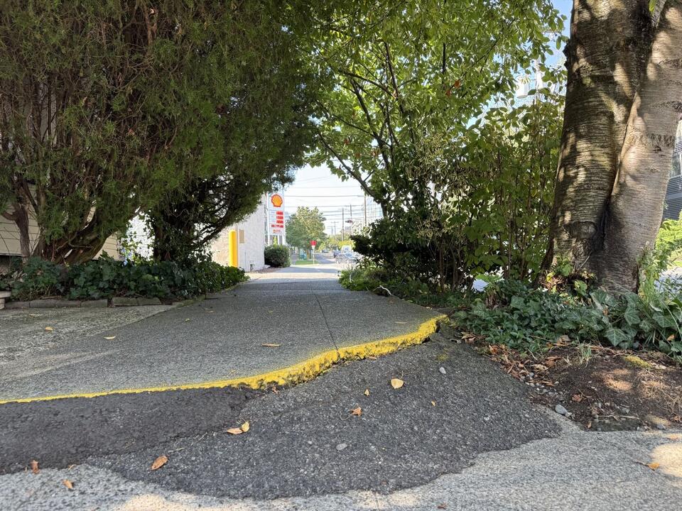 Seattle hits 34% of promised sidewalk fixes in first year of $1.55B ...