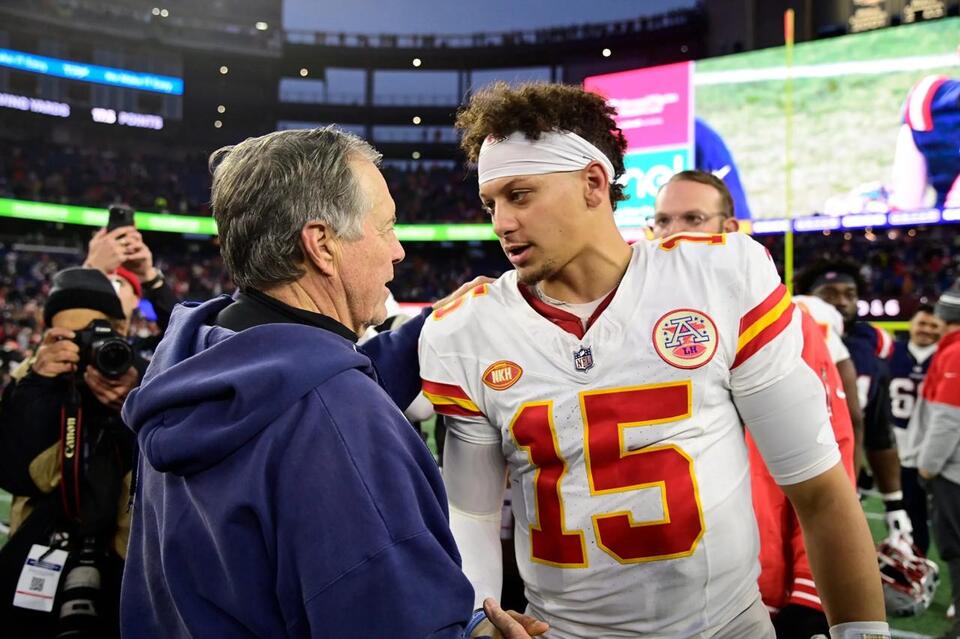 Chiefs Star Patrick Mahomes Makes Feelings Clear on Bill Belichick’s ...