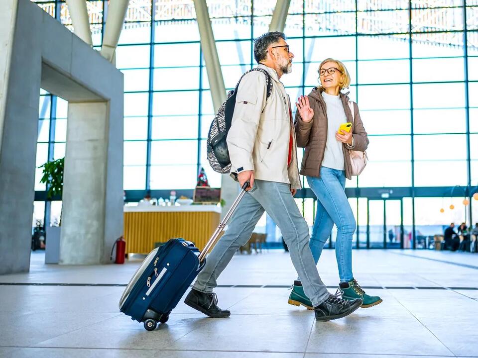 A New Survey Reveals What Europeans Think of American Tourists - NewsBreak