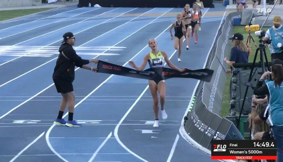 Parker Valby is back & better than ever: 14:49 pb & dominant win at LA ...