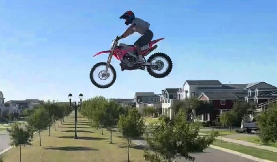 Video: Gilbert teen swiftly arrested after epic bike stunt - NewsBreak