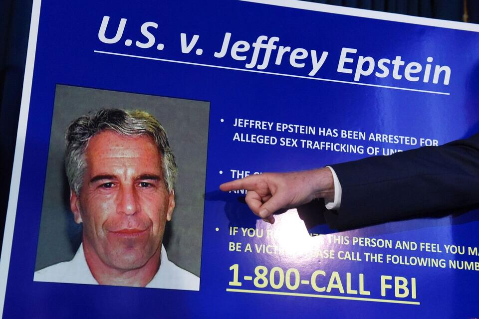 Former Harvard president Larry Summers emailed with Jeffrey Epstein ...