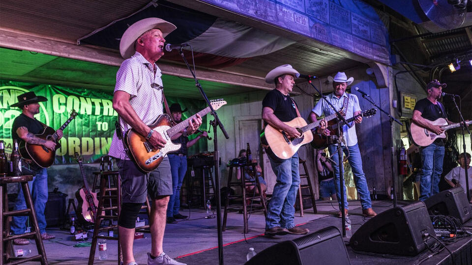 Jon Wolfe, Gruene Hall raise over $115k for Texas flood relief - NewsBreak