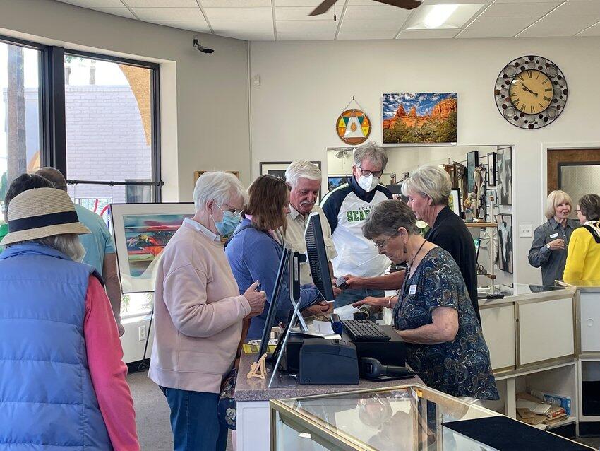 del sol Gallery gets attention - NewsBreak