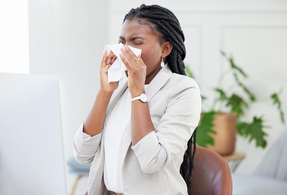Common sneezing & chills reveal hidden danger of 5 viruses - NewsBreak