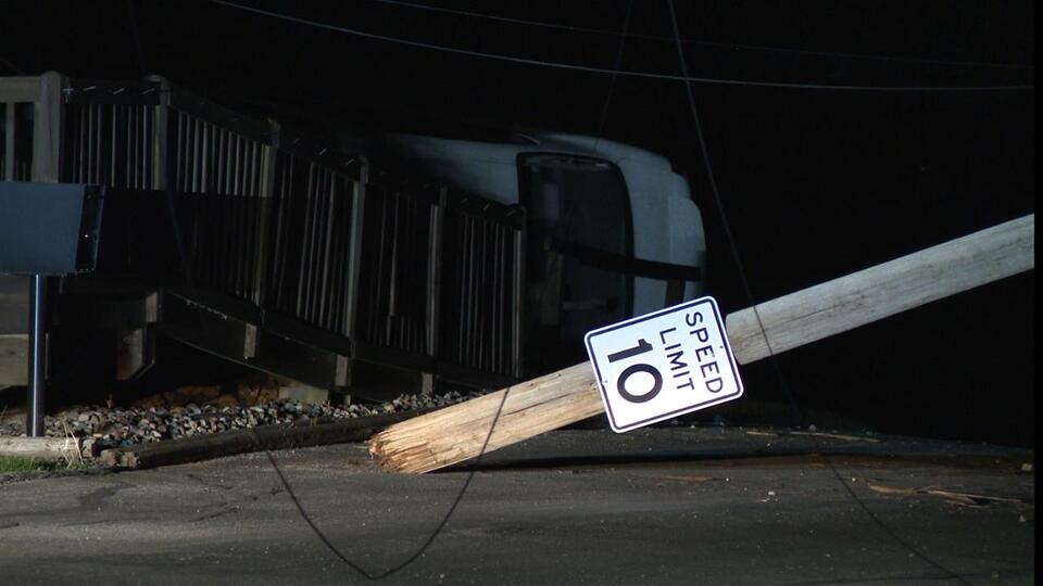 Des Moines man crashed car into church steps & took out utility pole ...