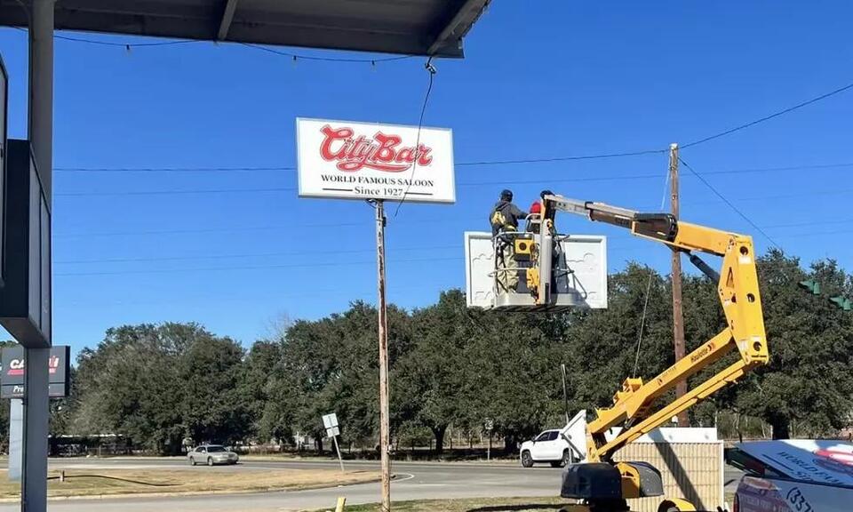 Famous Louisiana Bar Announces New Location Opening - NewsBreak
