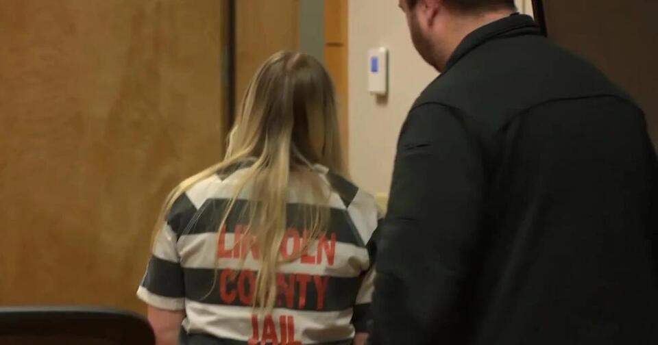 Sprague teacher in court - NewsBreak