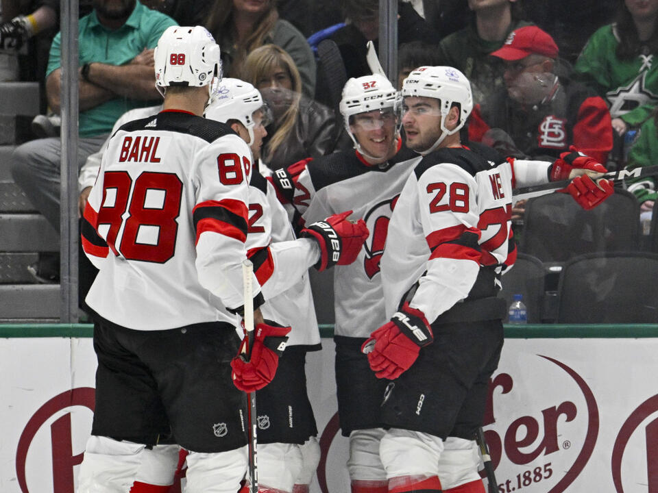 Devils' Jake Allen & Nick DeSimone Lead Team to 6-2 Victory Over Stars