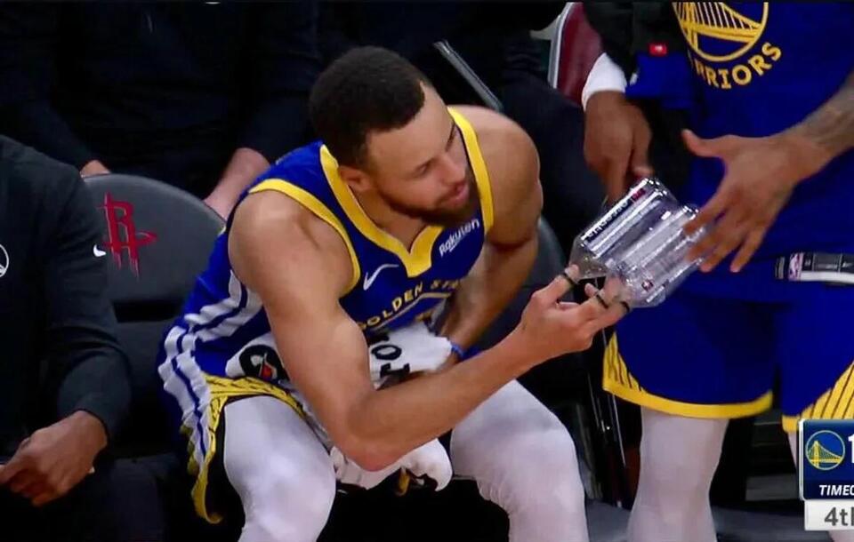 Steph Curry & Klay Thompson Trolled The Rockets For Their Injured ...