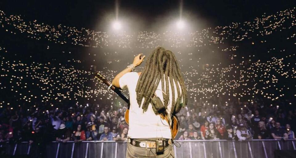 Shaboozey Releases Amazon Music Original ‘Let ’Em Know’ — New ‘Anthem ...
