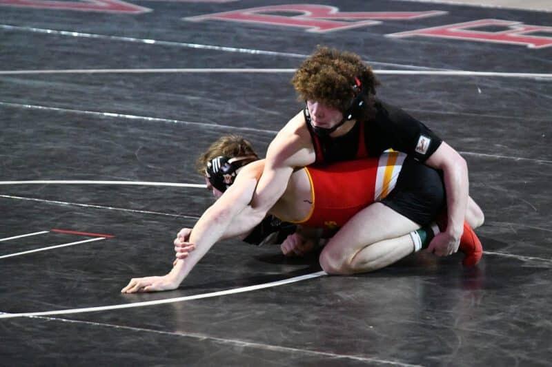 Tanner Peake Defeats Nationally Ranked Wrestler - NewsBreak