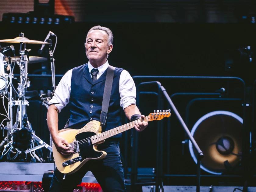 Bruce Springsteen releases anti-ICE protest song 'Streets of ...