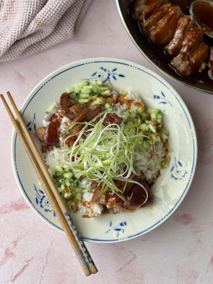 Sticky Hoisin Duck Rice Bowls with Diced Cucumber and Spring Onion ...
