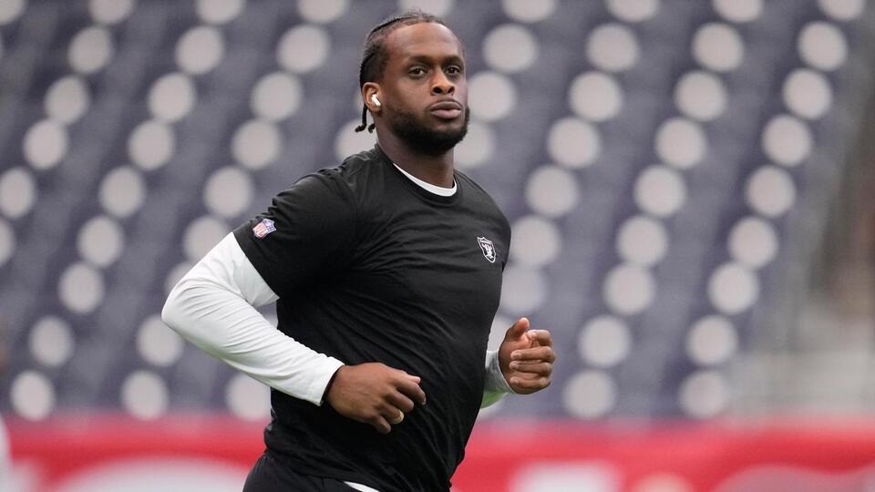 Geno Smith's Future Addressed by Jets' Aaron Glenn After QB Cade ...