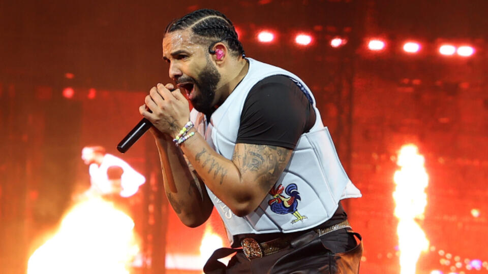 Drake Calls Out DJ Khaled on New Song: 'Your People Still Waiting for a ...