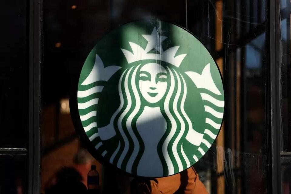 Starbucks Closes Iconic Market Store Over Safety Issues - NewsBreak