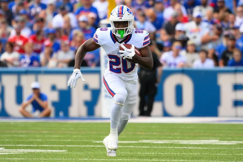 Buffalo Bills sign 12 players to reserve/future contracts - NewsBreak
