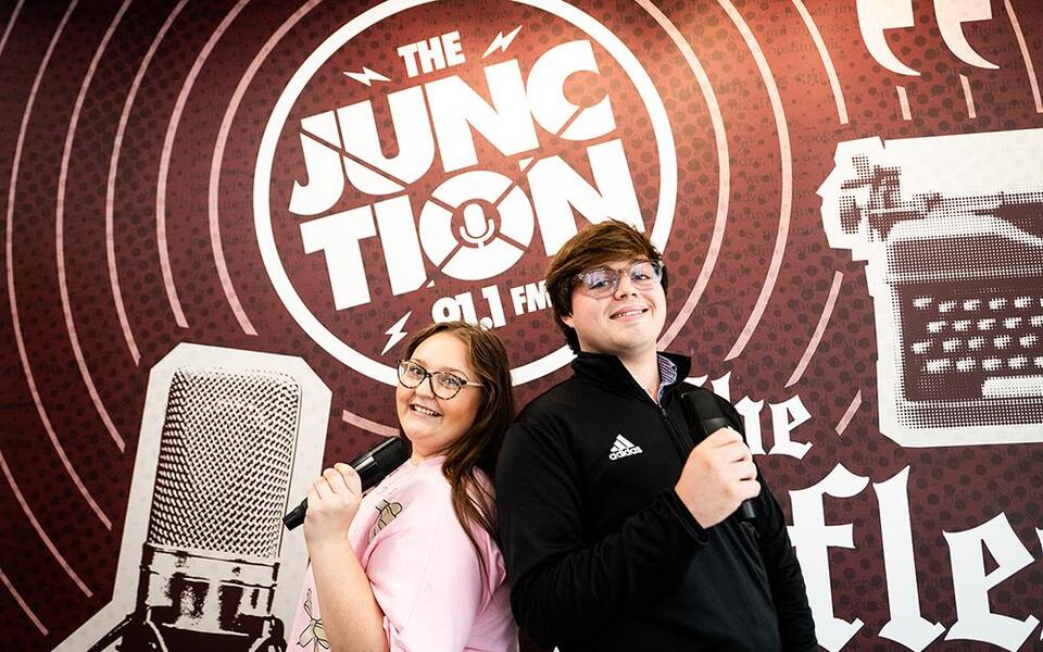 WMSV The Junction Listeners ‘Rise and Ring’ With On-Air Bulldog Talent ...