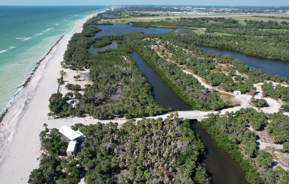Future of road to Caspersen Beach Park uncertain - NewsBreak