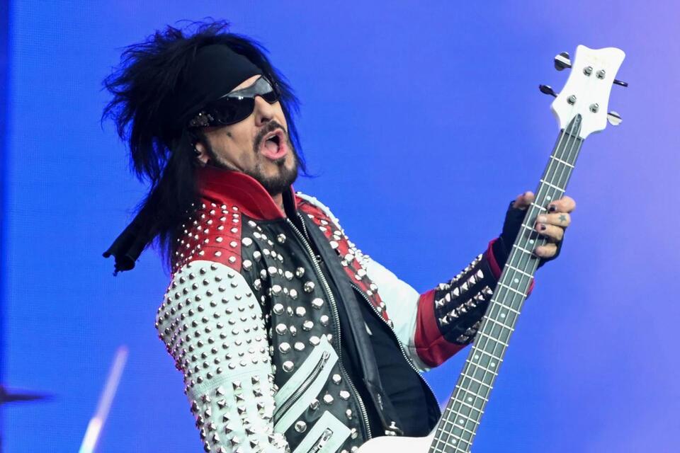Nikki Sixx Says He’s ‘Locked and Loaded’ to Deal With Stalkers - NewsBreak