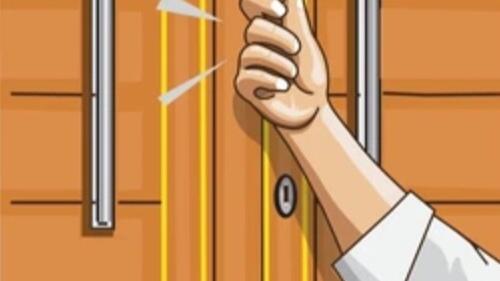 Someone knocked on my door at 10 p.m. and said he was “from the gas ...