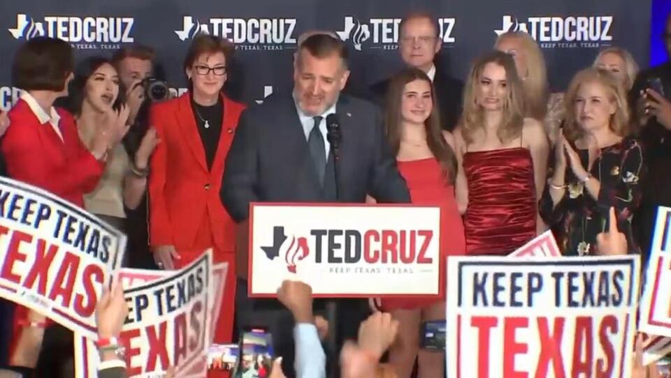 Ted Cruz’s daughter caught wincing and telling her mom ‘don’t clap’ as ...