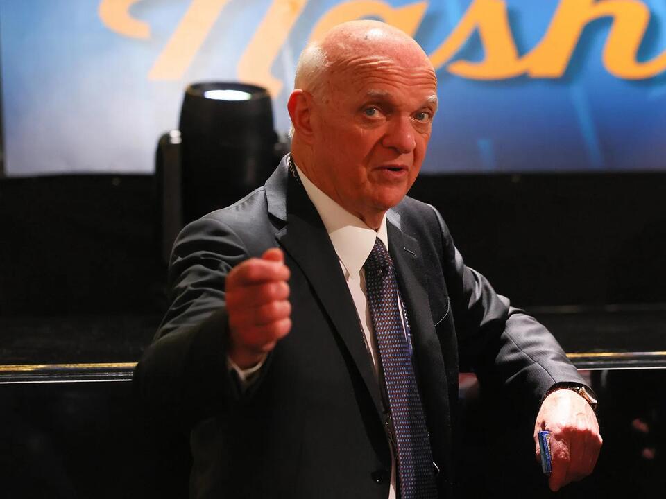 Lou Lamoriello clinging to first-round pick that would change Islanders ...