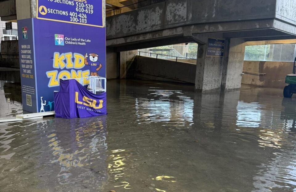 Severe weather causes flooding at LSU’s Tiger Stadium ground floor: see ...