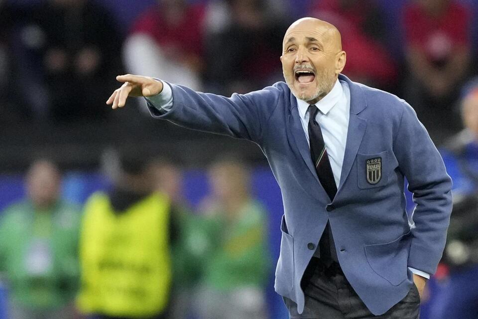 Spalletti: Italy prepared to ‘scuff up beautiful suits’ against Spain ...