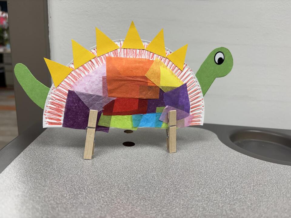 📅 Pick Up a Paper Plate Dinosaur Craft Kit May 27 - NewsBreak