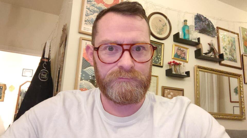 Amputee builds running leg with parts found online - NewsBreak