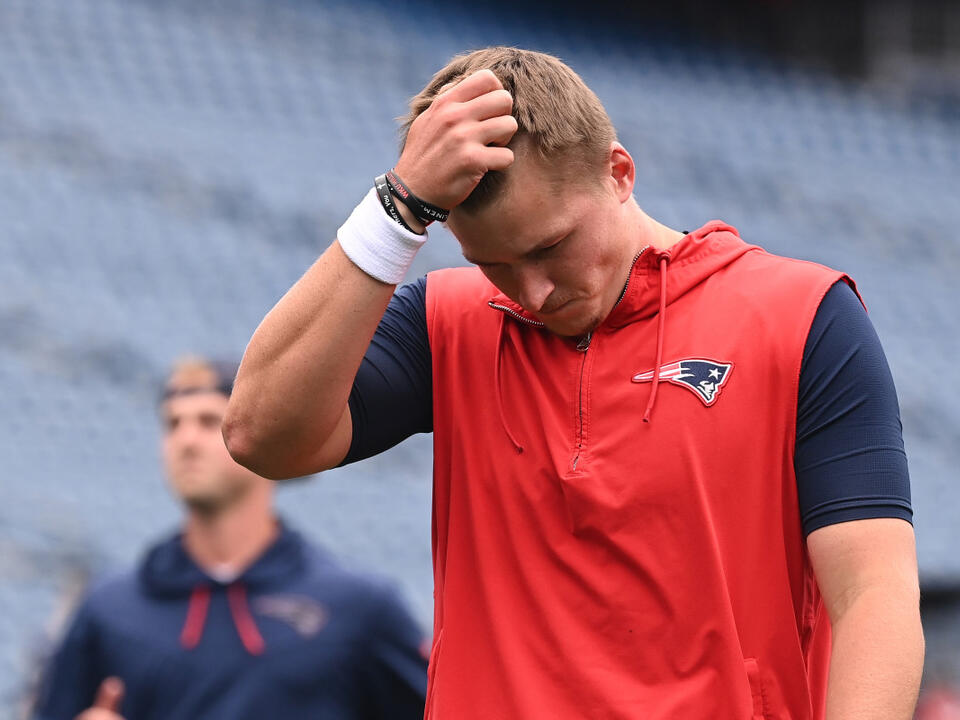 Patriots Cut Fan-Favorite Quarterback Before Deadline