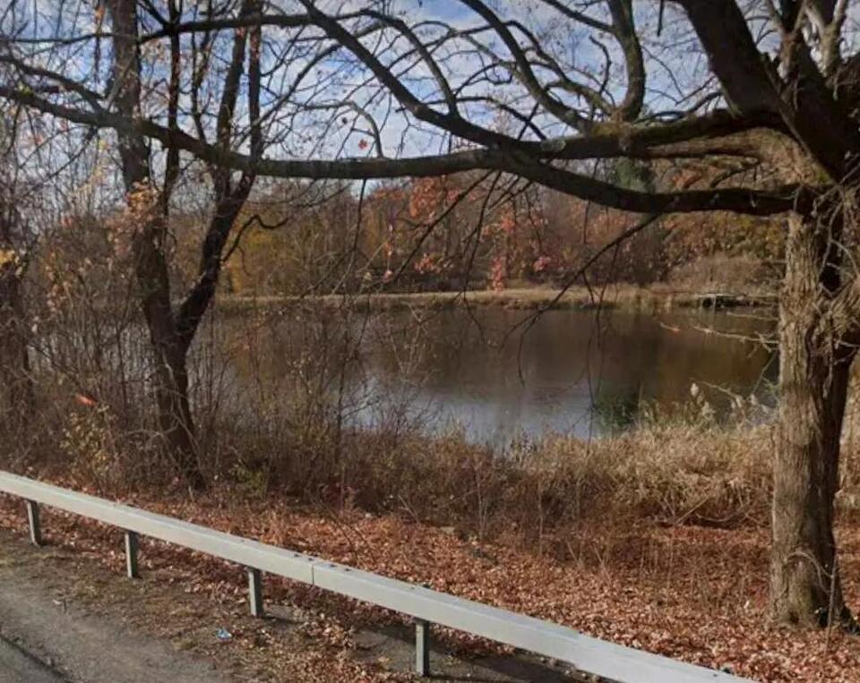 Police Respond to “Person Through Ice” Call In Poughkeepsie - NewsBreak