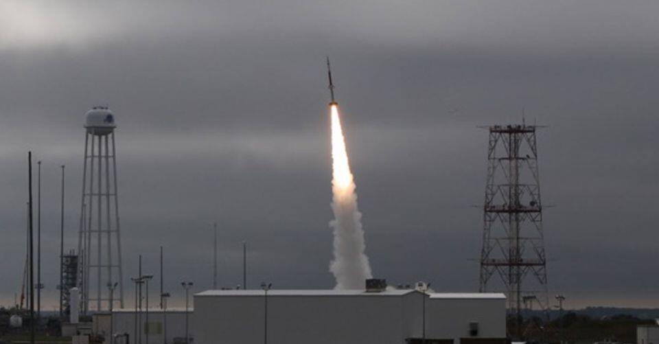 US Military Conducts Test Launch Of Hypersonic Experiments For Weapons ...