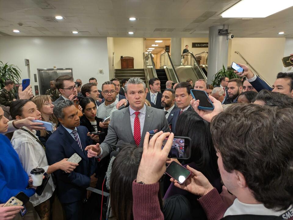 Sheehy says he stands behind Hegseth, Pentagon on Caribbean boat ...