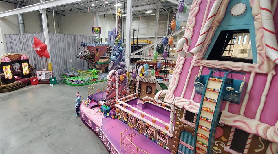PHOTOS: 4 new floats at Macy's Thanksgiving Day Parade include Wonka ...