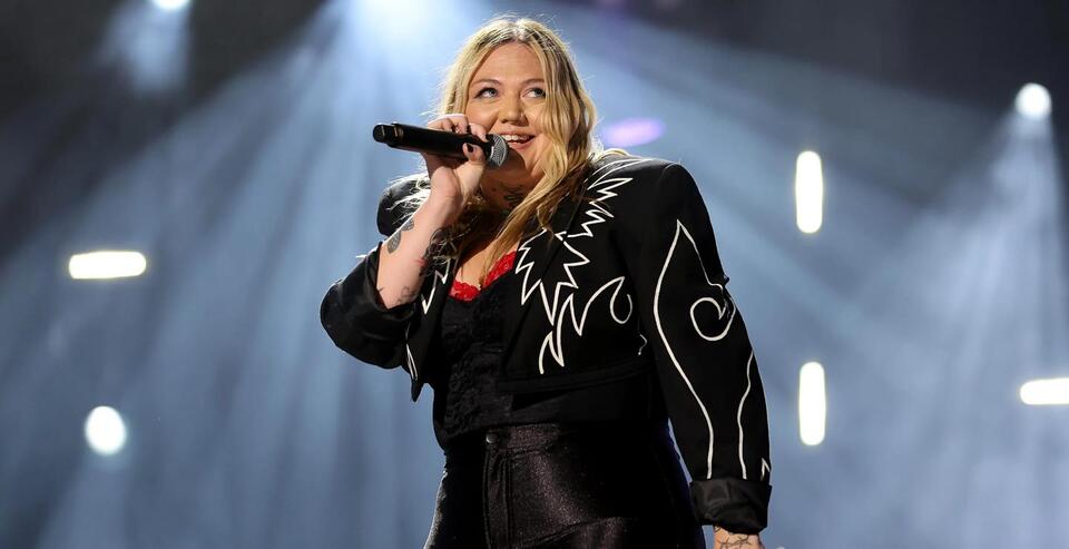 Grand Ole Opry Apologizes For Elle King's Expletive-Filled Dolly Parton Tribute - NewsBreak