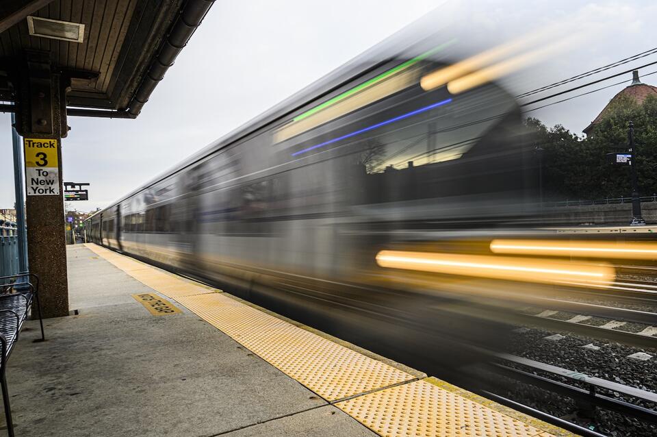 NYC’s Transit Tech Lab helps area agencies explore AI to fix ridership ...