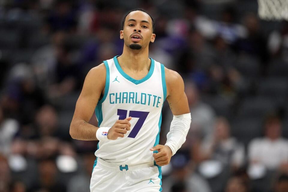 Who Is Amari Bailey? Get To Know the NBA Player Who’s Attempting a ...