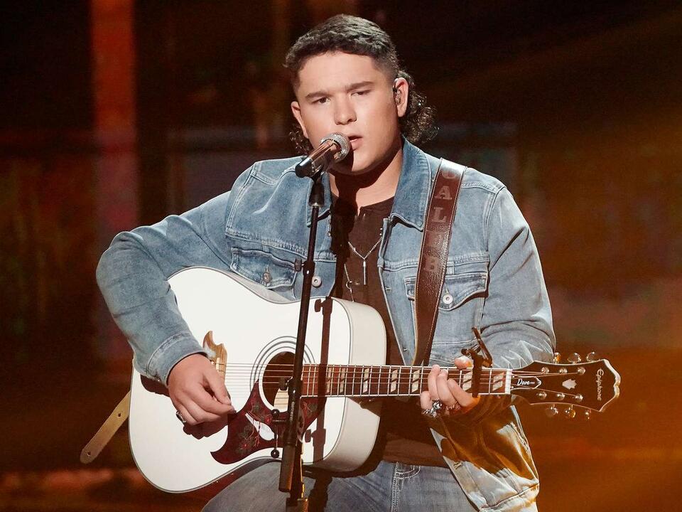 American Idol alum Caleb Kennedy pleads guilty, gets 25-year DUI ...