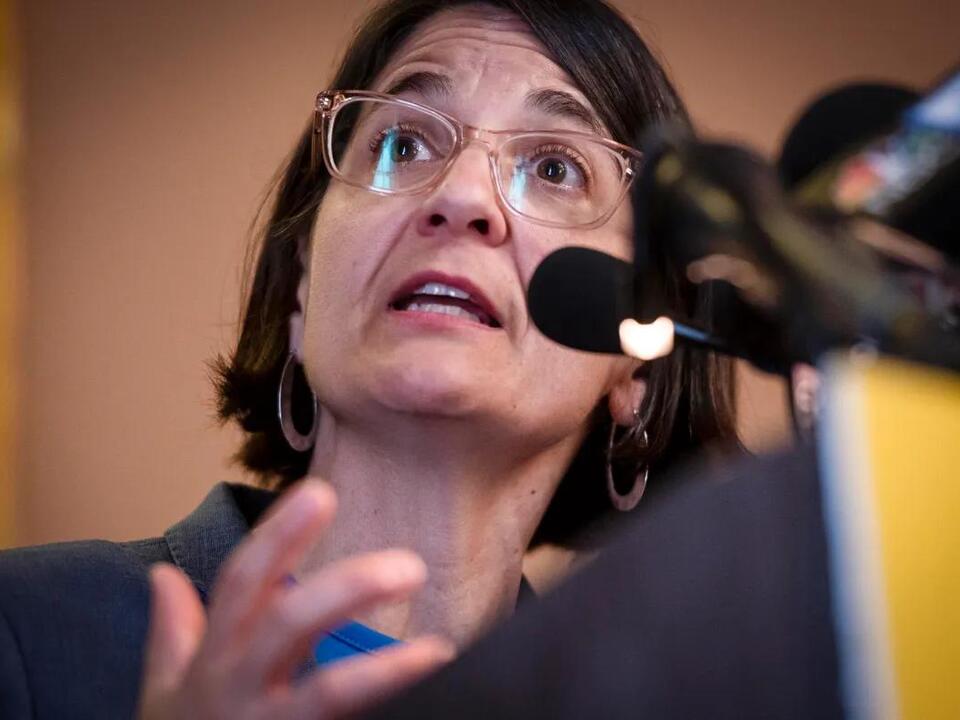 Becca Balint announces new bill to crack down on dishonest small-dollar ...