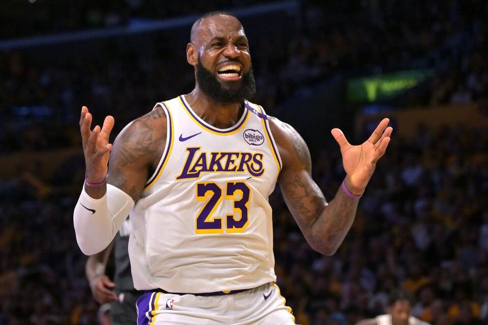 ‘Trade Already Drawn Up’ — NBA Fans Speculate About LeBron James ...