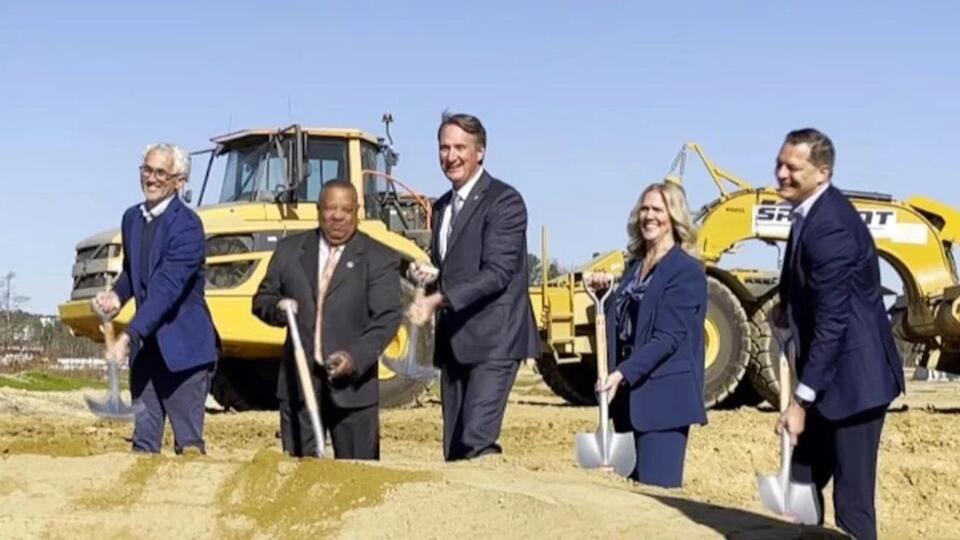 'Everything is awesome:' LEGO breaks ground on distribution center in ...