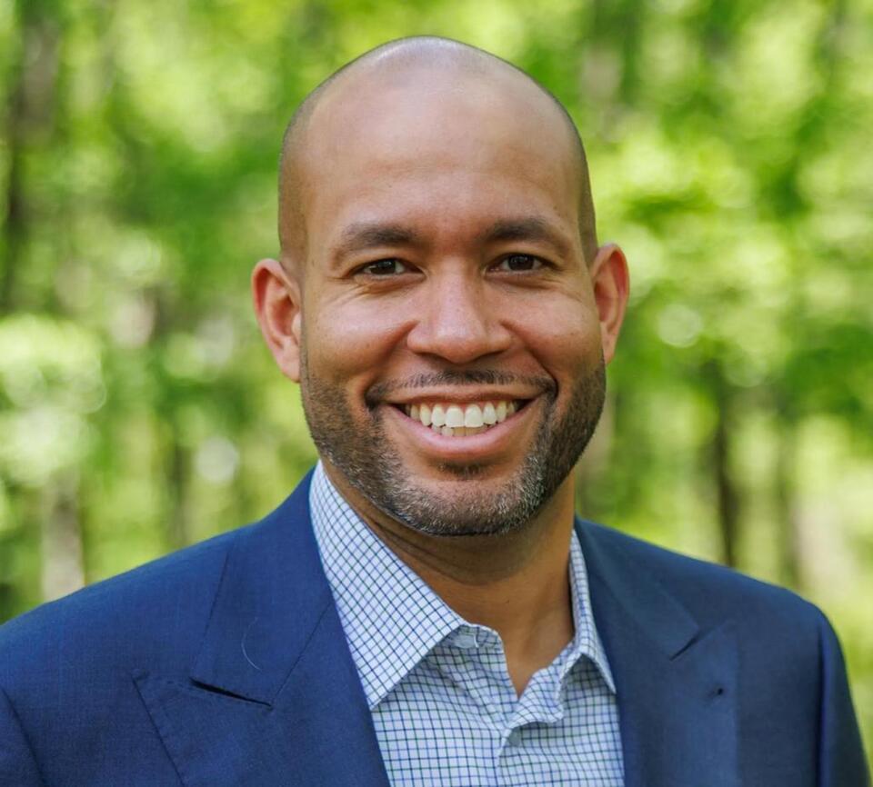 Democrat running for governor brings message to Coastal Georgia - NewsBreak